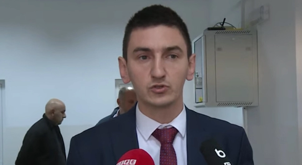 Тешић: Лажни наводи око плата функционера општине Пелагићево